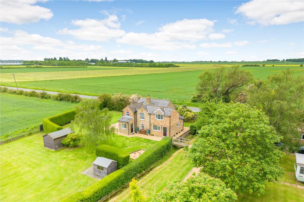 Somersham Road, St. Ives PE27 4 bed detached house - £680,000