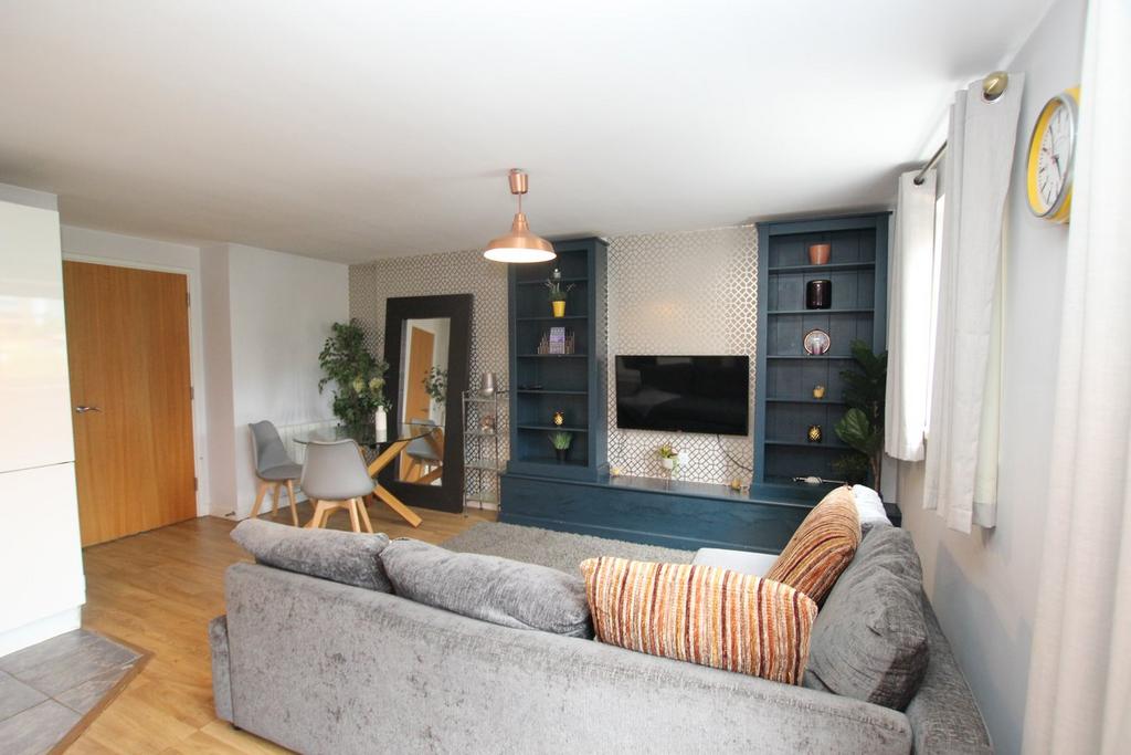 Mill Road, Gateshead, NE8 2 bed apartment - £189,999