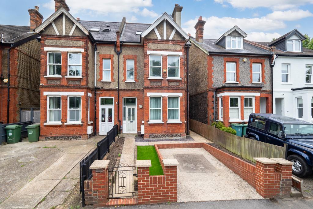 Brighton Road, Sutton SM2 5 bed semi-detached house for sale - £775,000