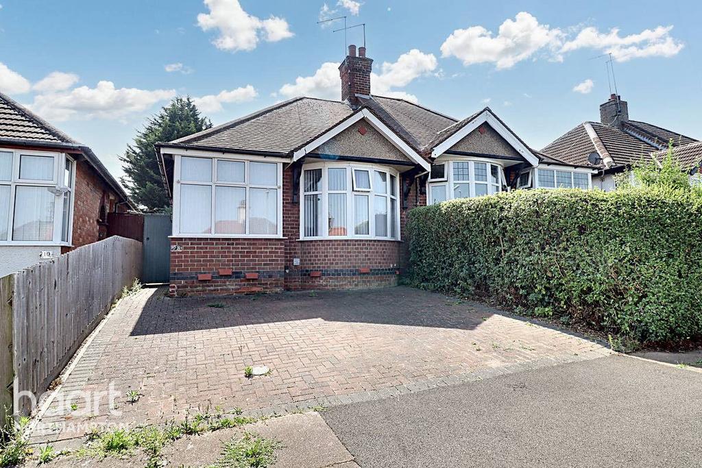 Masefield Way, Northampton 2 bed semi-detached bungalow - £210,000
