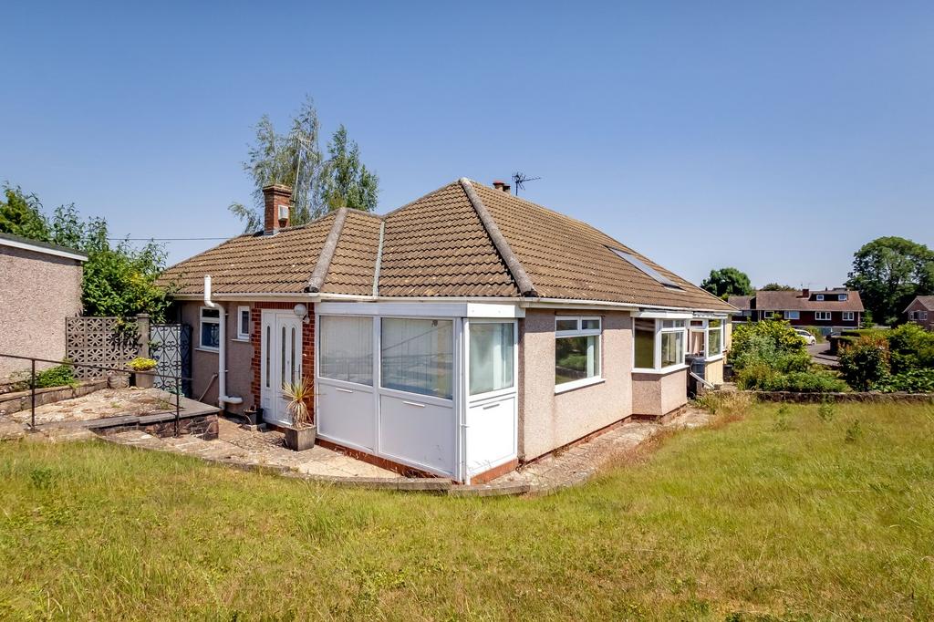 Rodney Road, Bristol BS48 2 bed semi-detached bungalow - £299,950