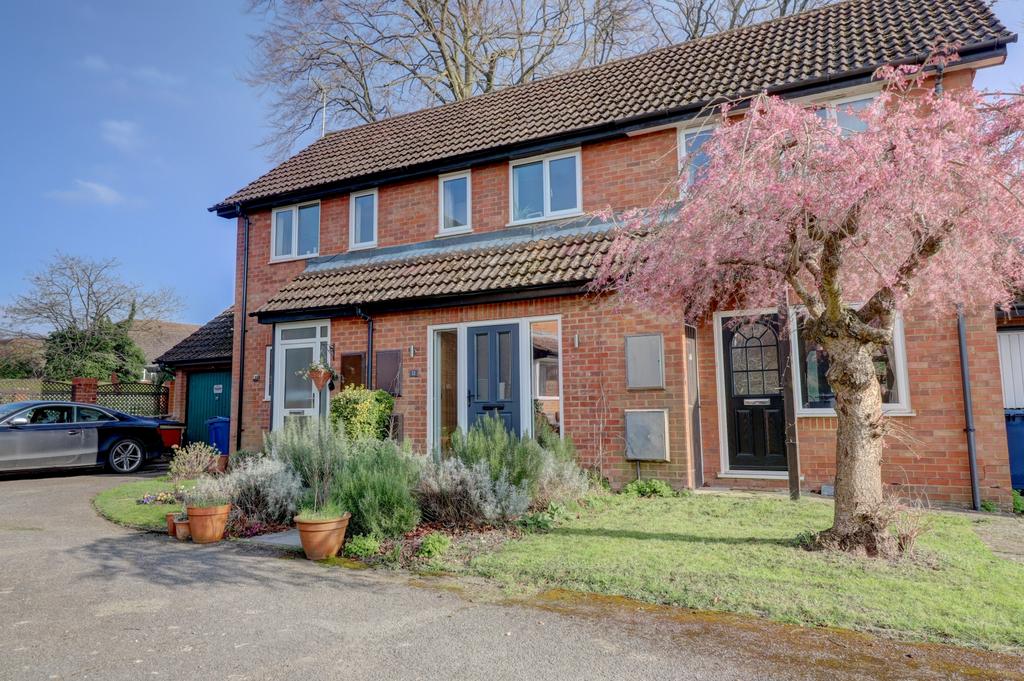 Little Park, Princes Risborough HP27 1 bed terraced house - £325,000