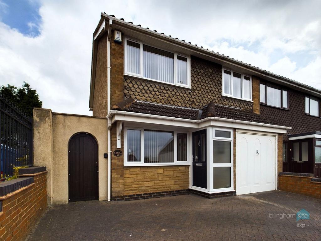 Ruiton Street, Dudley DY3 3 bed end of terrace house - £220,000