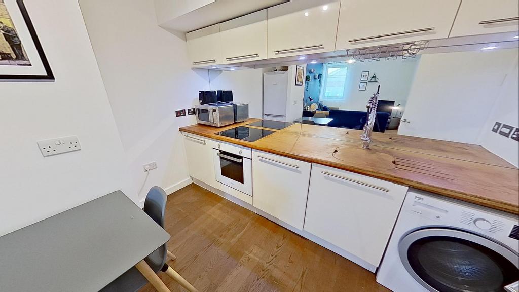 Greenhouse, Beeston Road, Beeston... 1 bed flat - £700 pcm (£162 pw)