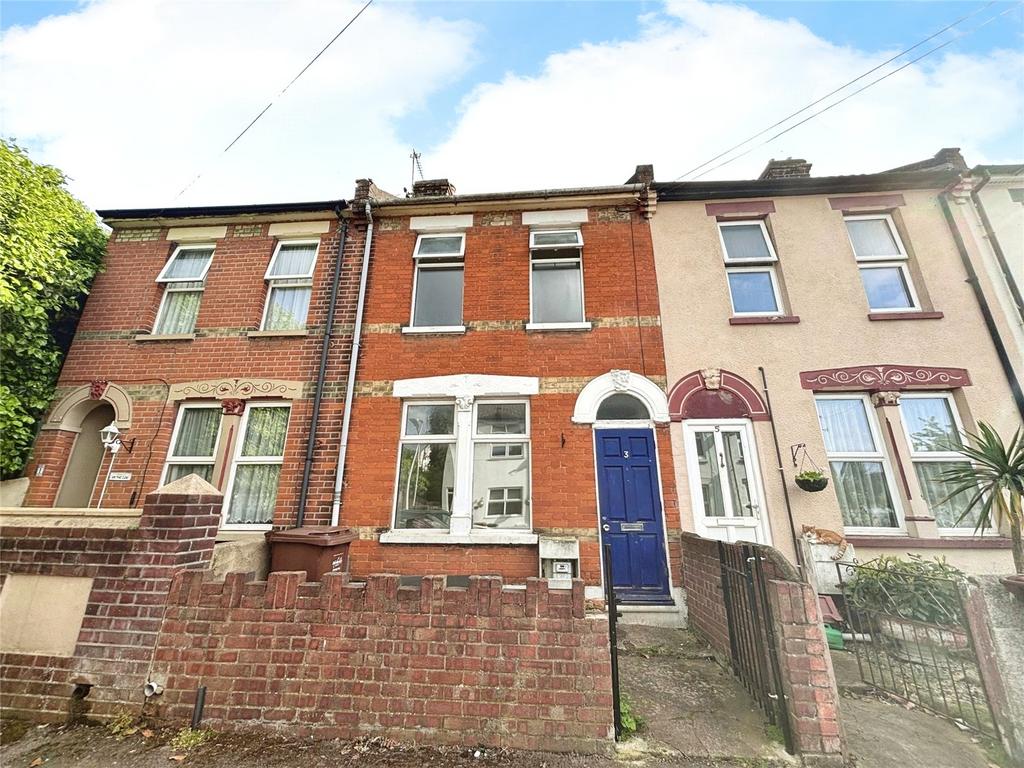 Neville Road, Kent ME4 2 bed terraced house - £240,000