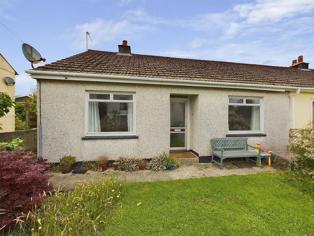 Wood Lane, Par PL24 2 bed semi-detached bungalow - £225,000