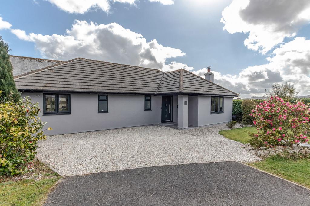 St. Cyriac, Bodmin PL30 3 bed detached house - £375,000