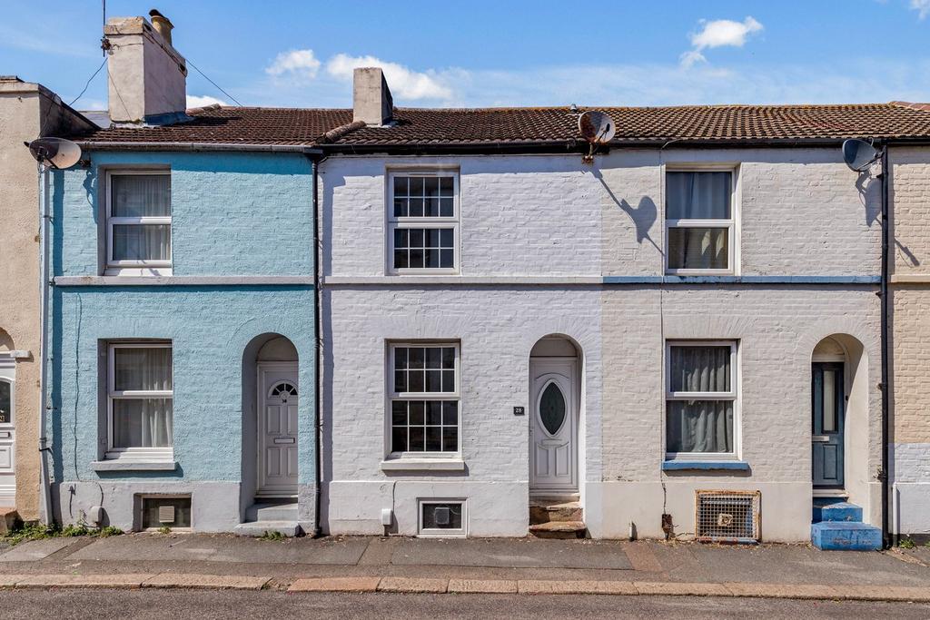 Tower Hill, Dover, CT17 3 bed terraced house - £210,000