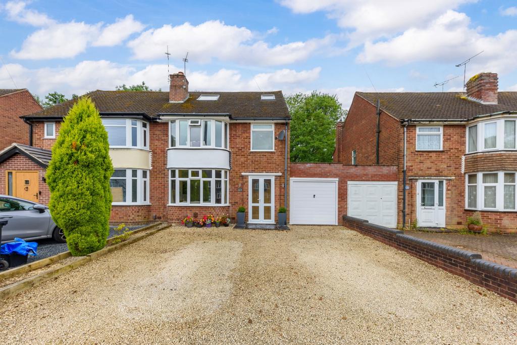Causey Farm Road, Halesowen B63 4 bed semi-detached house for sale - £ ...