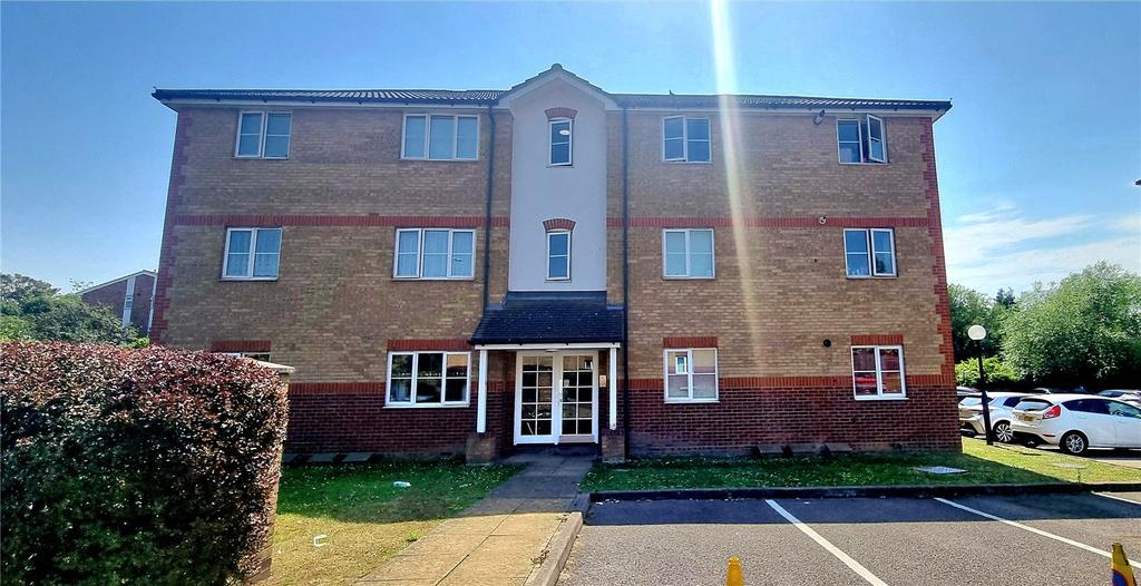 South Street, Romford RM1 2 bed flat - £260,000