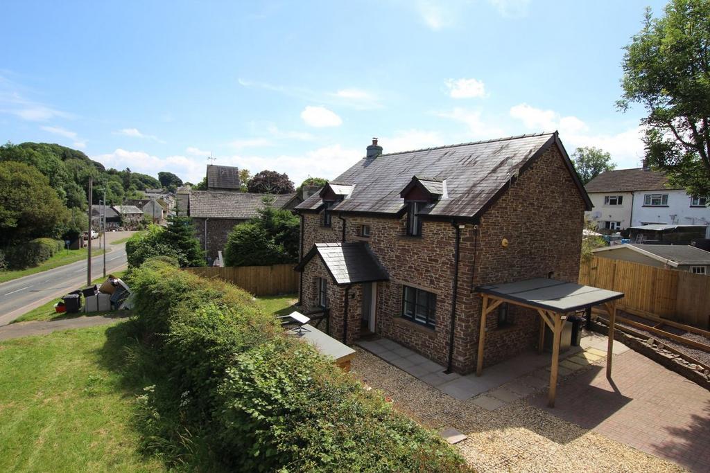 Trecastle, Brecon, LD3 3 bed detached house - £300,000