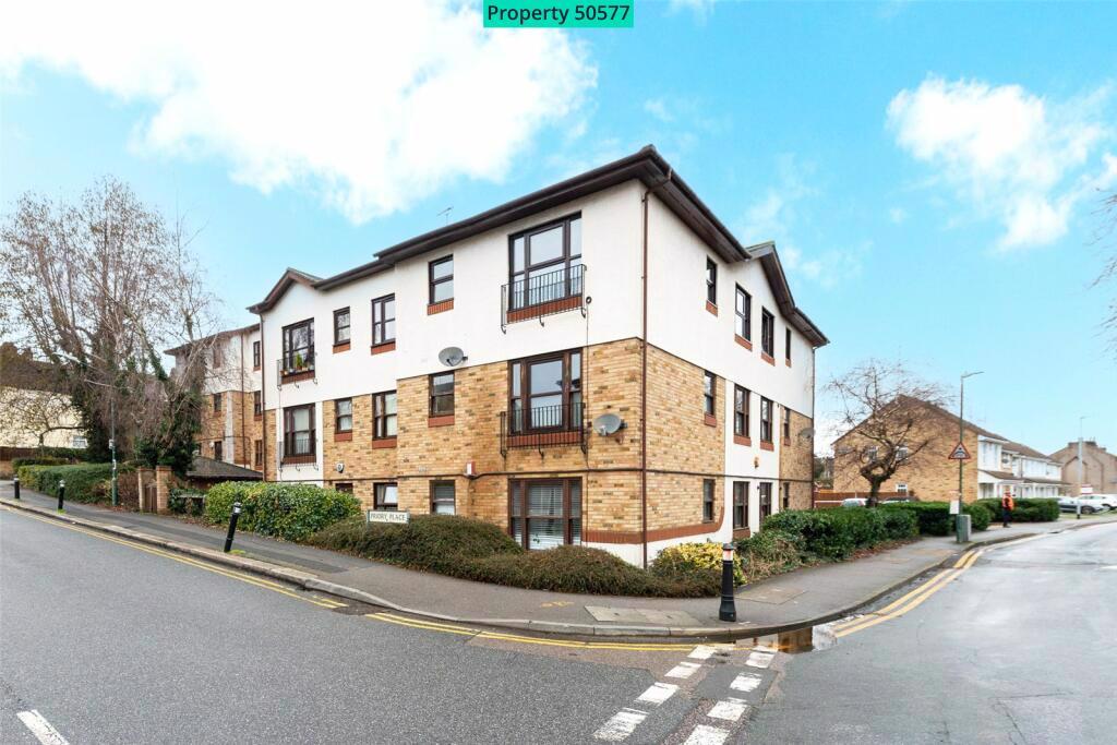Flat 17, Priory Court, Priory Road... 2 bed flat - £220,000
