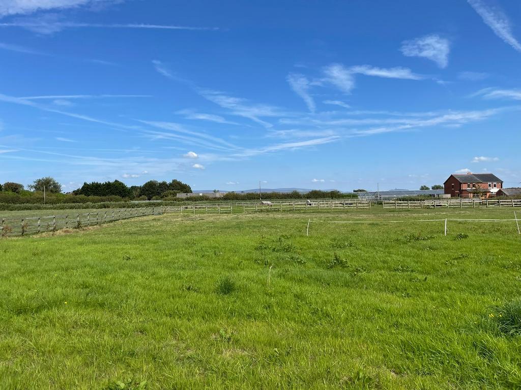 Lancaster Road, Pilling, Preston, PR3 Farm land - £30,000