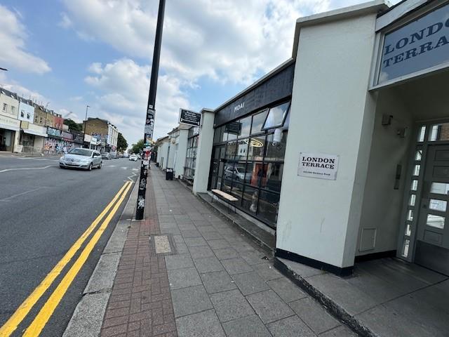 Unit 7, Hackney Road, London, E2 Shop - £1,667 pcm (£385 pw)