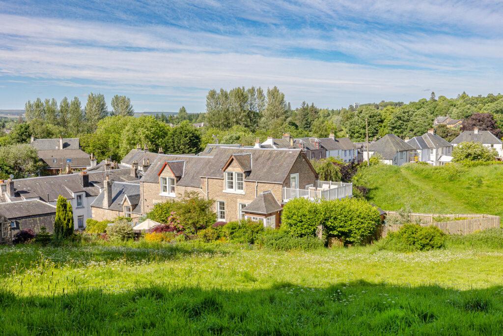 Crofthead Cottage, Ramoyle, Dunblane... 3 bed cottage - £335,000