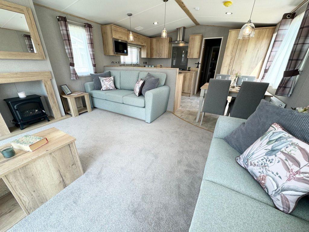 Solent Breezes Holiday Park 2 bed lodge - £109,995