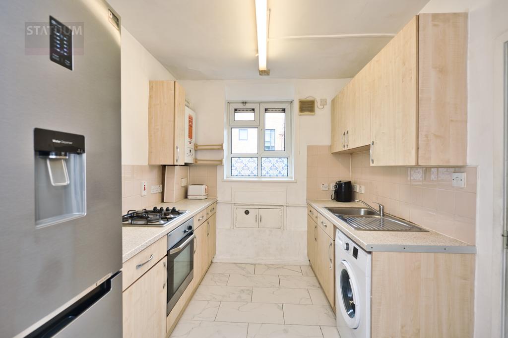 Talwin Street, Devons Road, Bow... 3 bed flat to rent - £2,700 pcm (£ ...