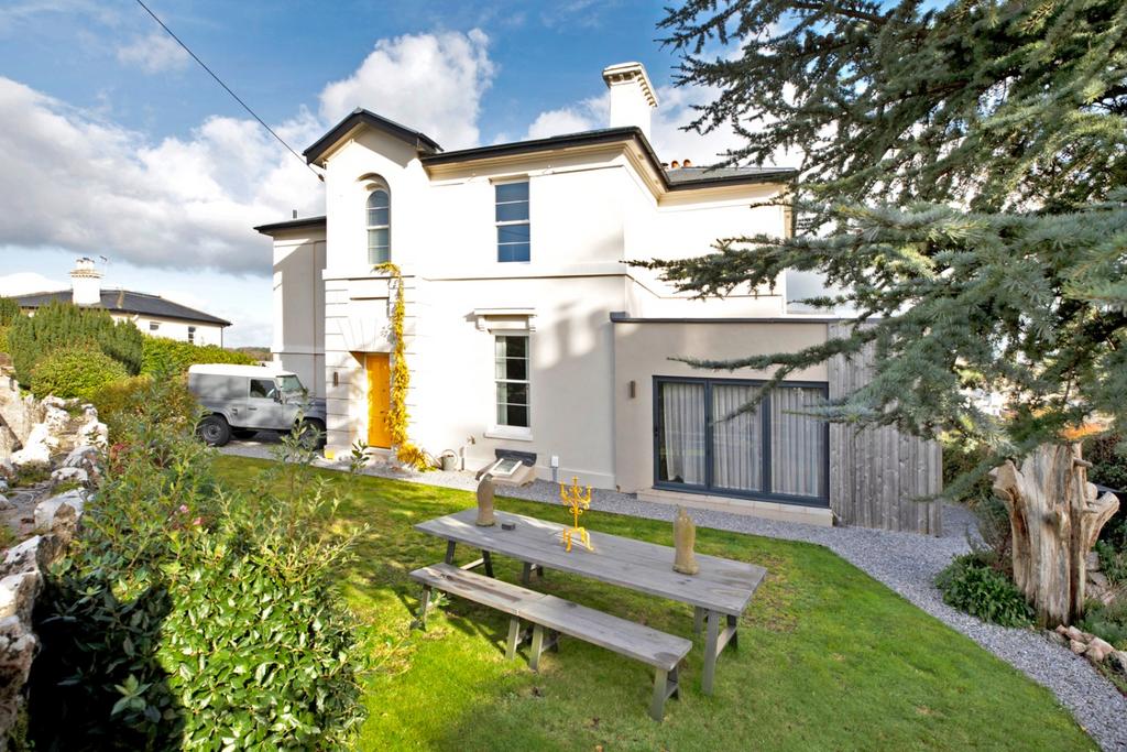 3 The Tors, Newton Abbot TQ12 4 bed detached villa - £850,000