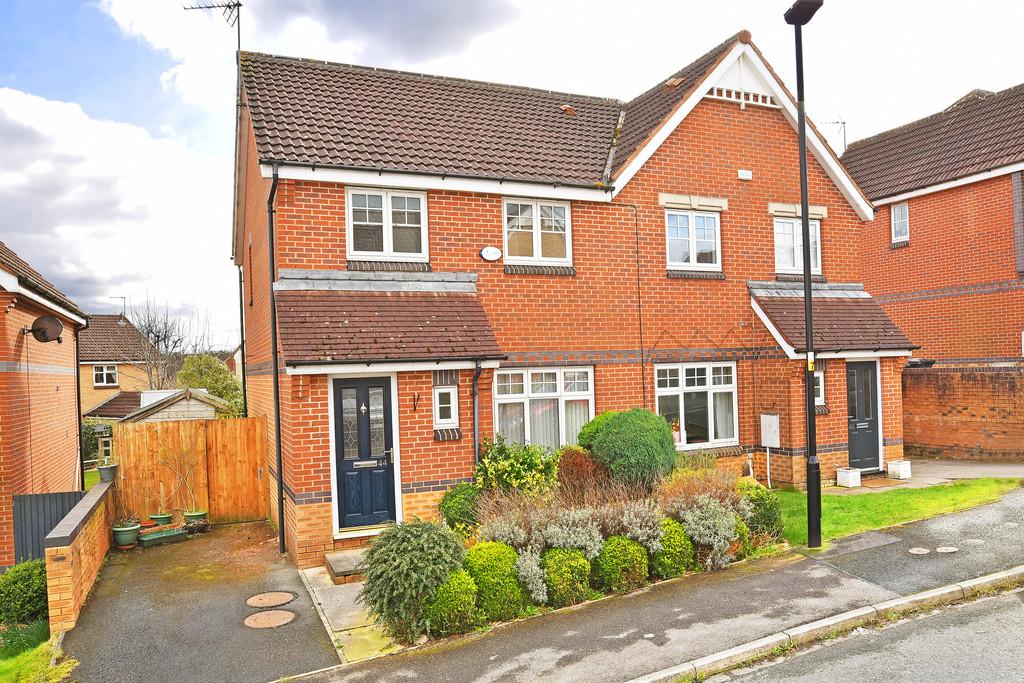 Clover Way, Killinghall, Harrogate... 3 bed semi-detached house - £ ...