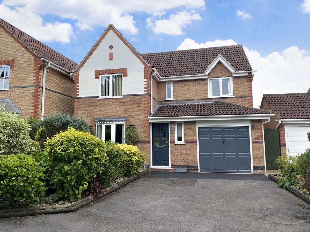 Partridge Drive, Uttoxeter 4 bed detached house - £340,000
