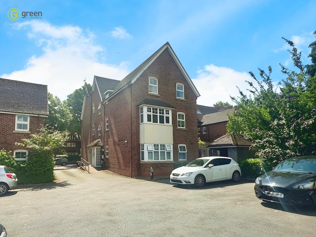 While Road, Sutton Coldfield B72 1 bed apartment - £150,000