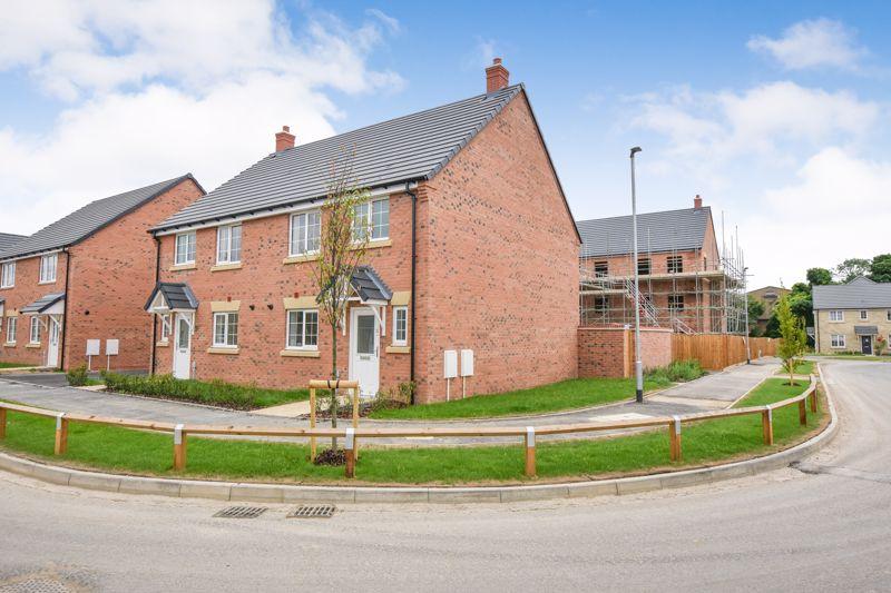 Sovereign Way, Stamford 3 bed semi-detached house - £126,000