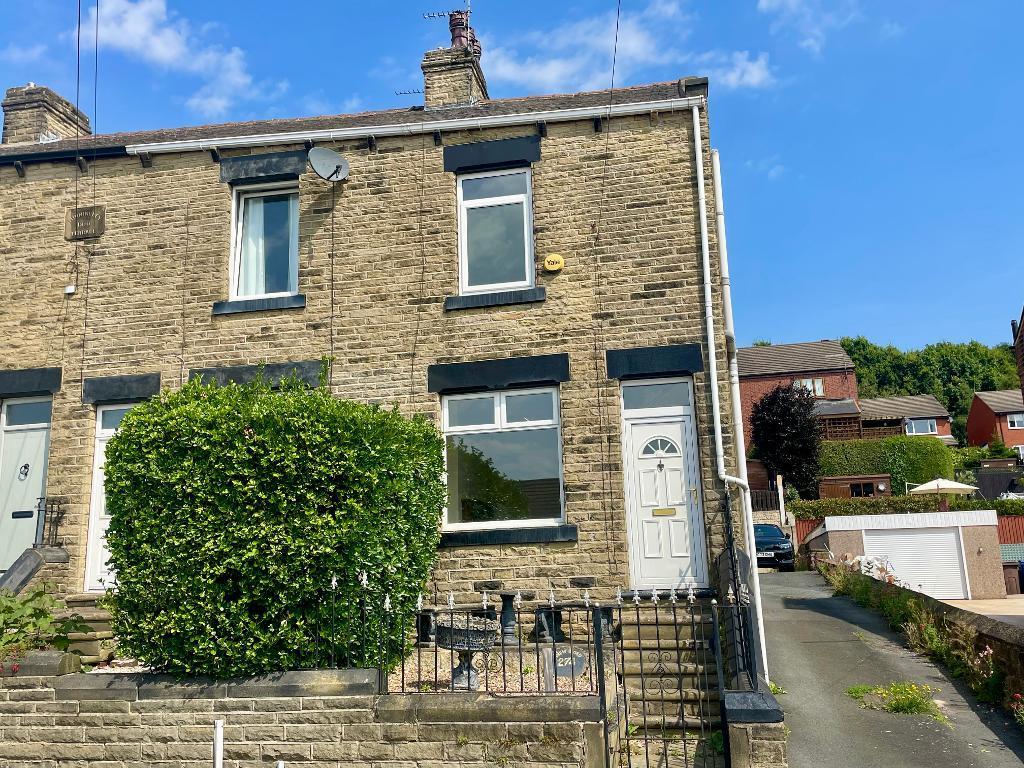 New Road, Staincross, Barnsley, S75 6GP 2 bed terraced house - £140,000