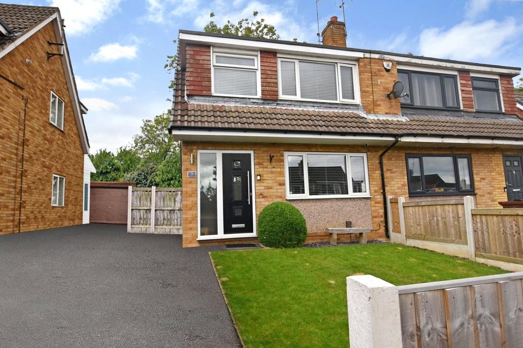 Greenlea Close, Yeadon, Leeds, West... 3 bed semi-detached house - £249,950