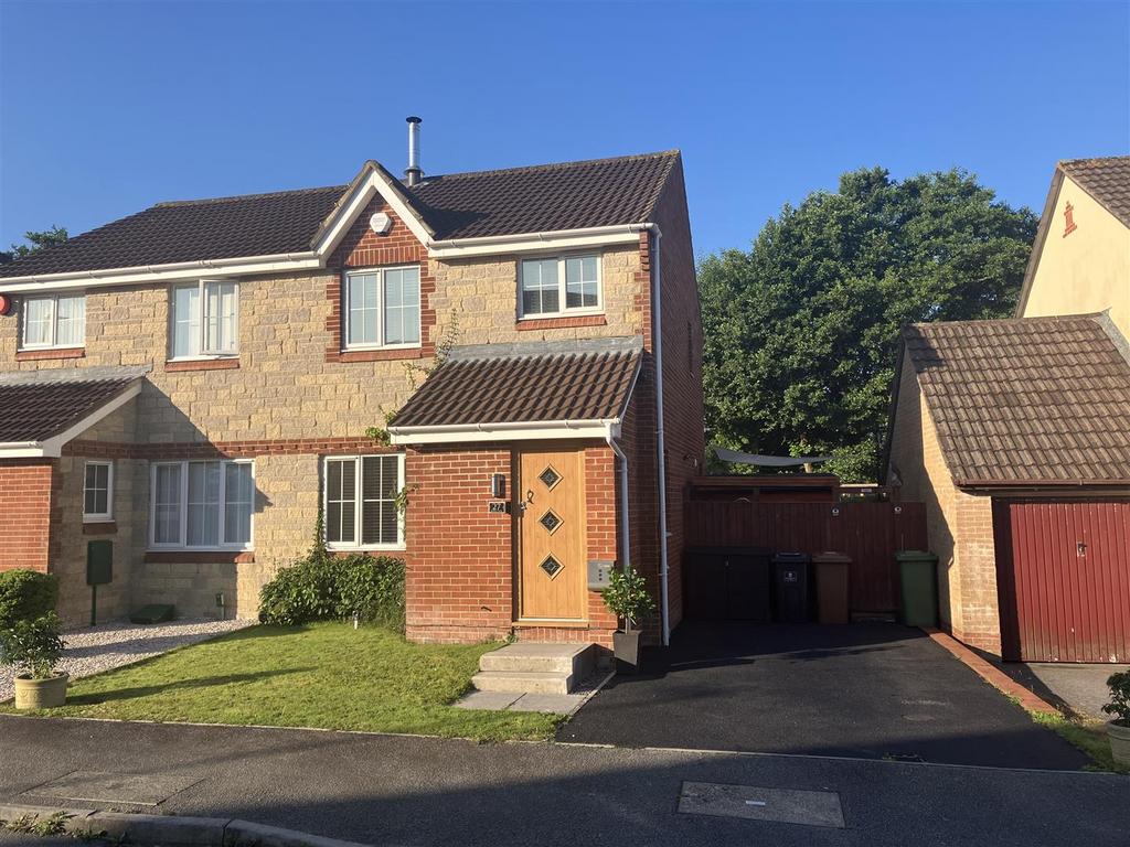 Bridle Close, Plymouth PL7 3 bed semi-detached house - £335,000