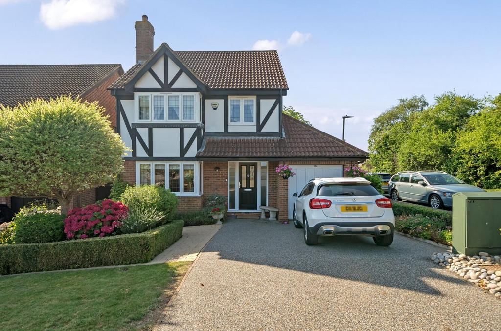 Heath Road, Little Heath, Potters Bar... 4 bed detached house - £925,000