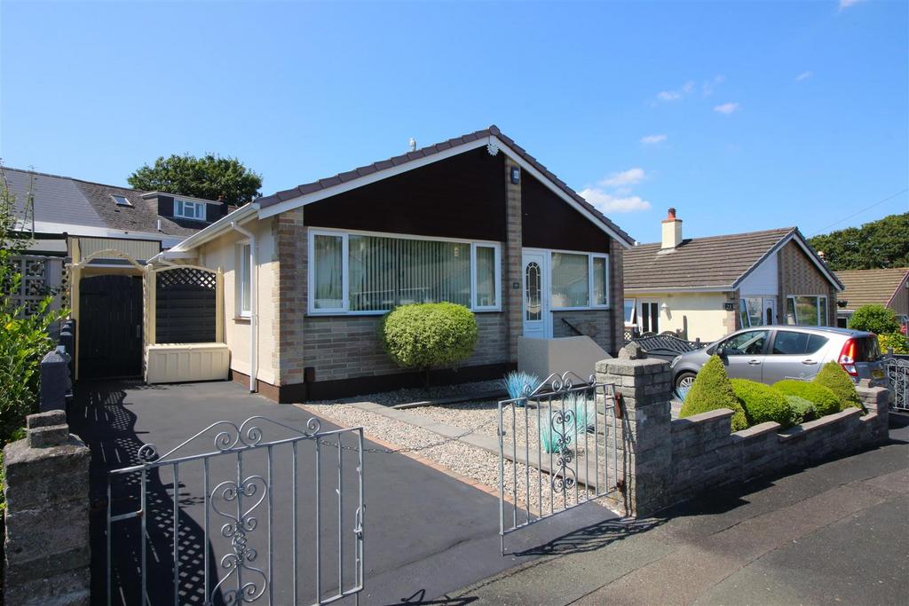 Churchtown Vale, Saltash 3 bed detached bungalow - £360,000