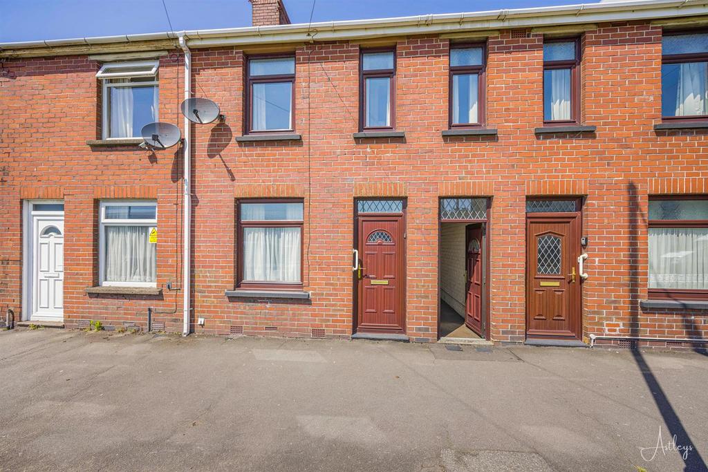High Street, Neath 3 bed terraced house - £110,000