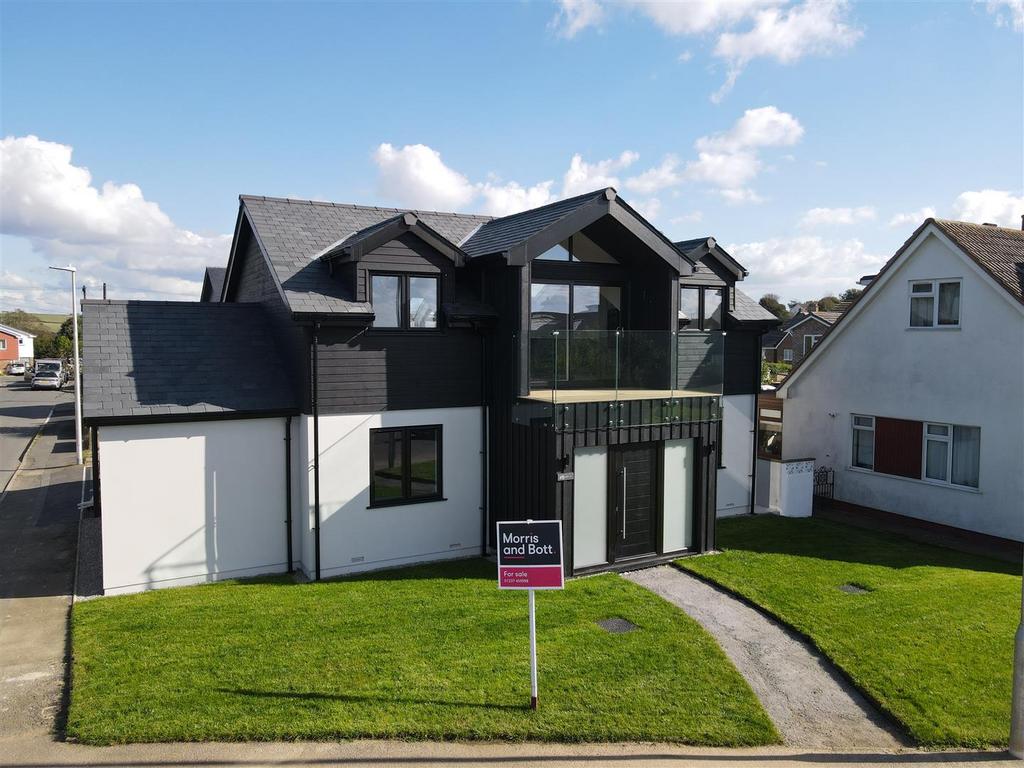 Staddon Road, Appledore, Bideford 3 bed detached house for sale - £745,000
