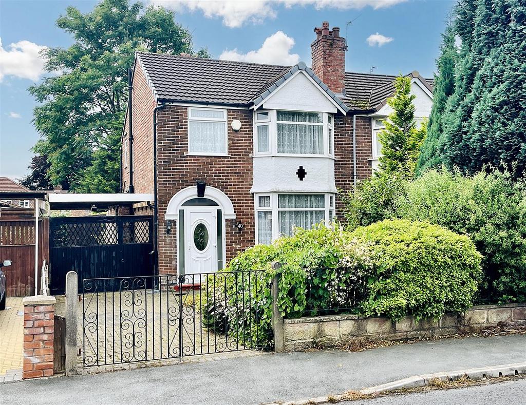 Brook Lane, Timperley 3 bed semi-detached house - £375,000