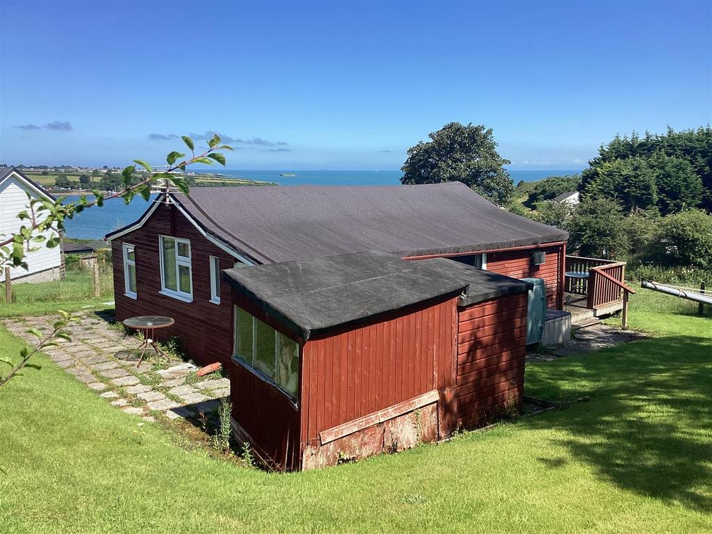 Dinas Farm, Marianglas 3 bed chalet - £225,000