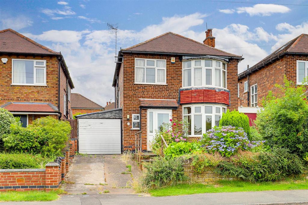 Haileybury Road, West Bridgford NG2 3 bed detached house - £325,000