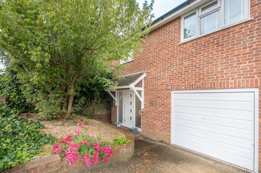 Judd Road, Tonbridge TN9 4 bed semi-detached house - £650,000