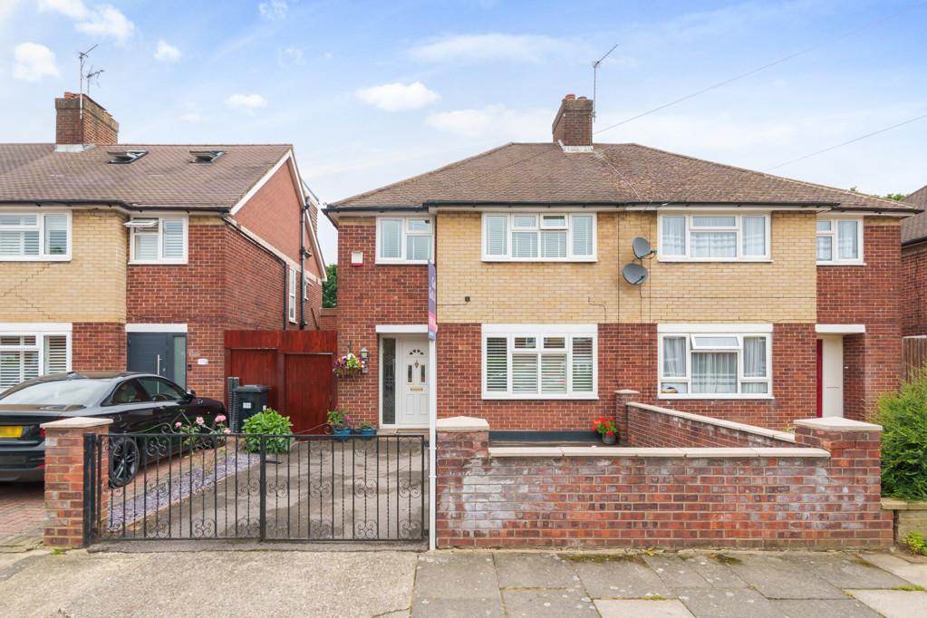 Woodlands Avenue, Ruislip, Middlesex 3 bed semi-detached house - £700,000