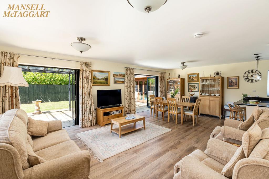 London Road, Sayers Common, BN6 4 bed property - £765,000