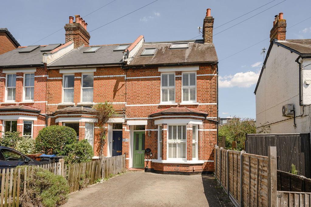 Durham Road, London SW20 4 bed end of terrace house - £1,150,000