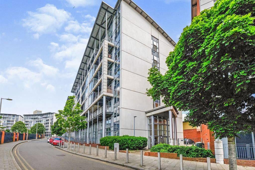 Mason Way, Birmingham B15 2 bed apartment - £200,000