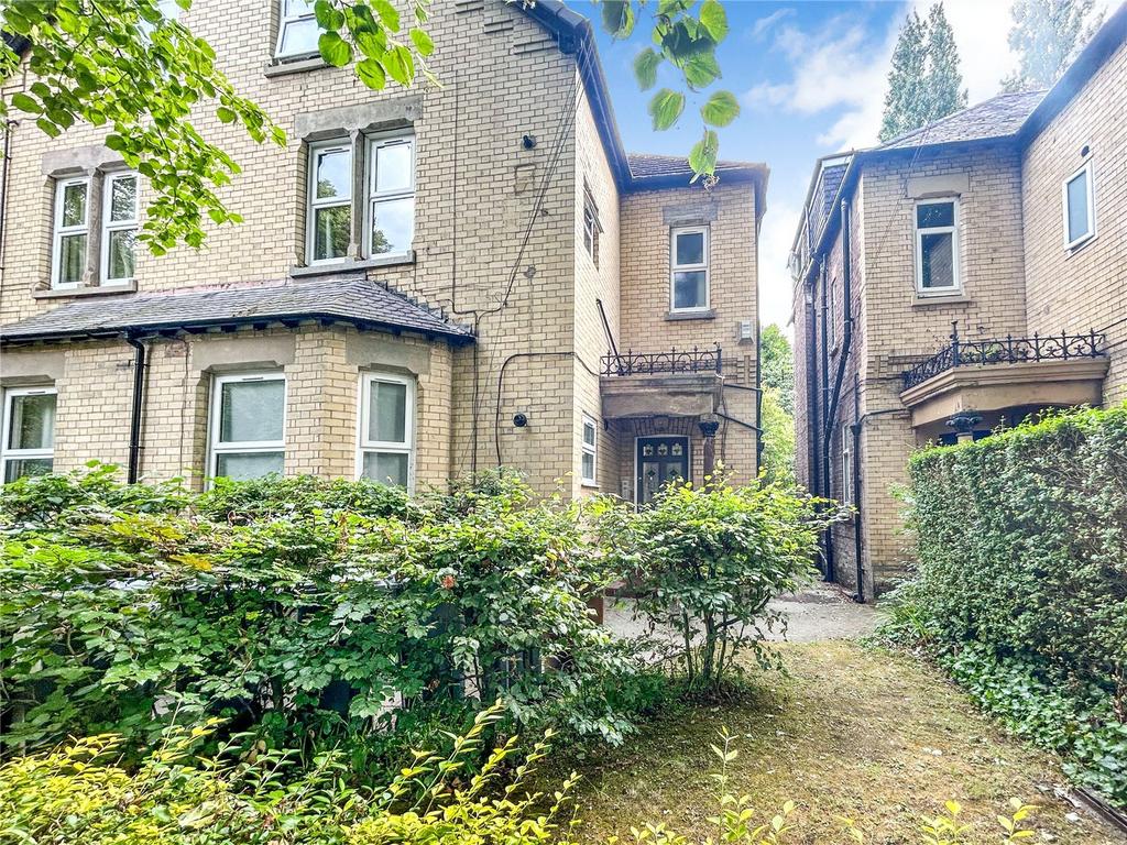 9 Chatham Grove, Manchester, M20 Studio - £700 pcm (£162 pw)