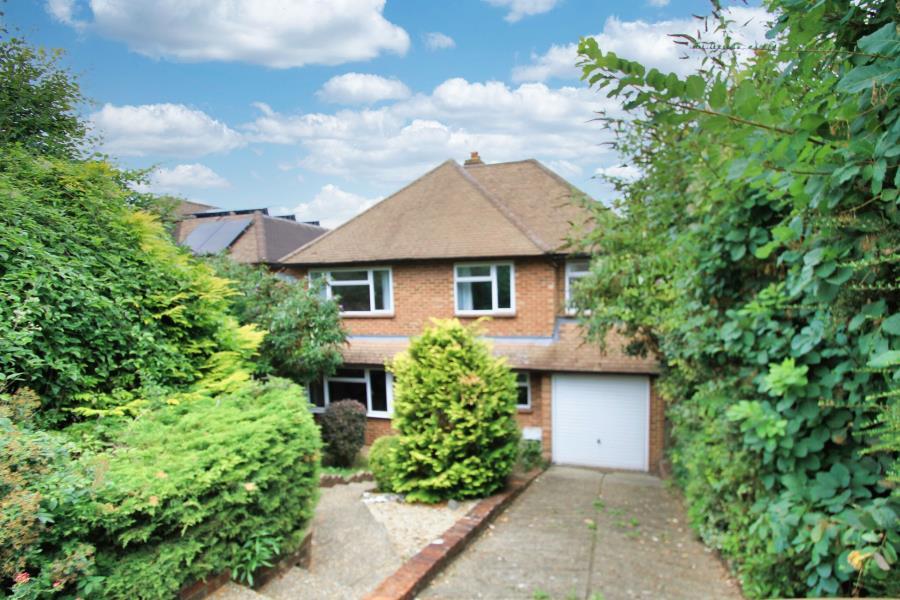 High View Road, Guildford GU2 4 bed detached house - £2,250 pcm (£519 pw)
