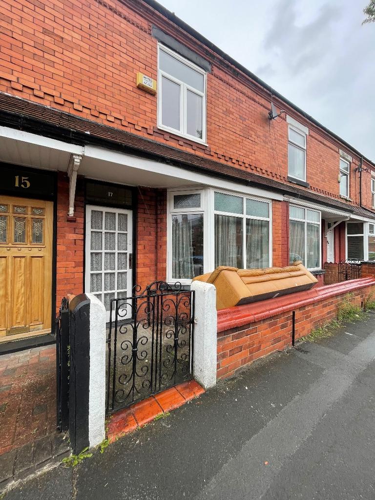 Manchester M19 2 bed terraced house - £1,100 pcm (£254 pw)