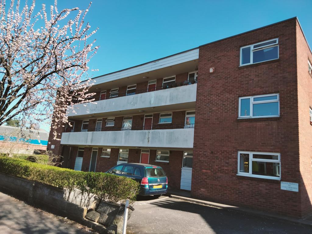 Harlee Court, Penge, London, SE20 1 bed flat for sale - £195,000