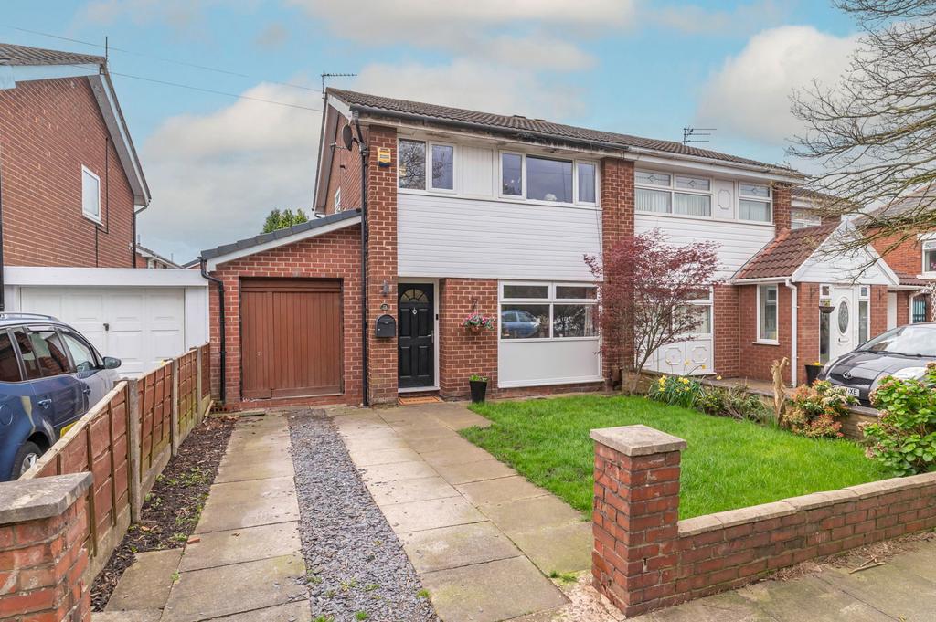 Cringle Road, Manchester M19 3 bed semi-detached house - £300,000