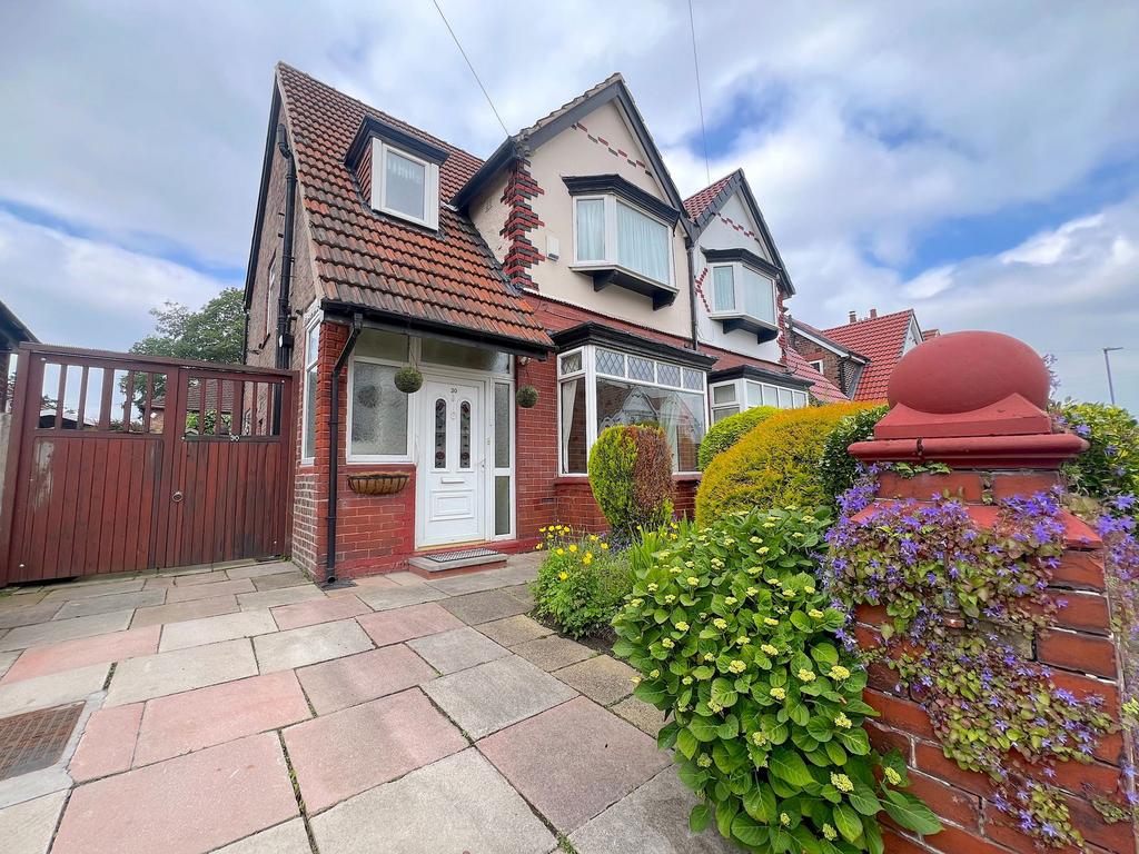 Astor Road, Manchester M19 3 bed semi-detached house for sale - £325,000