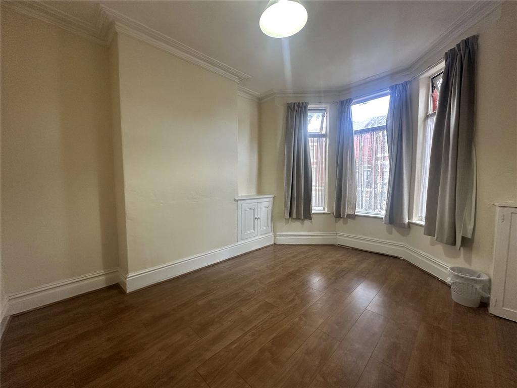 Hilberry Avenue, Liverpool L13 3 bed terraced house - £950 pcm (£219 pw)
