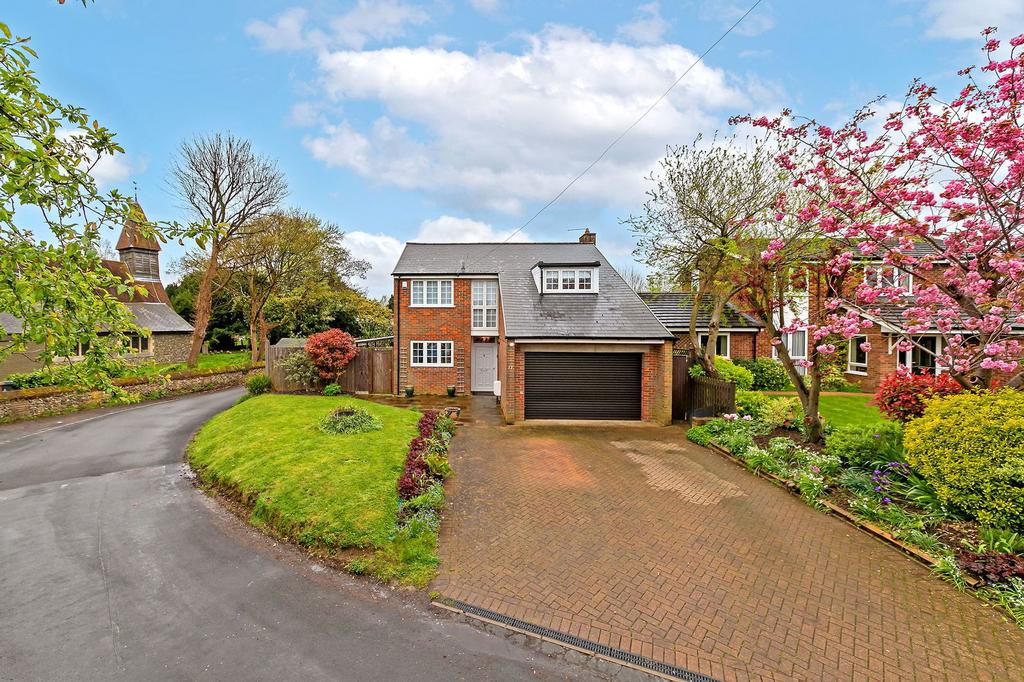 Shephall Green, Stevenage SG2 3 bed detached house - £600,000