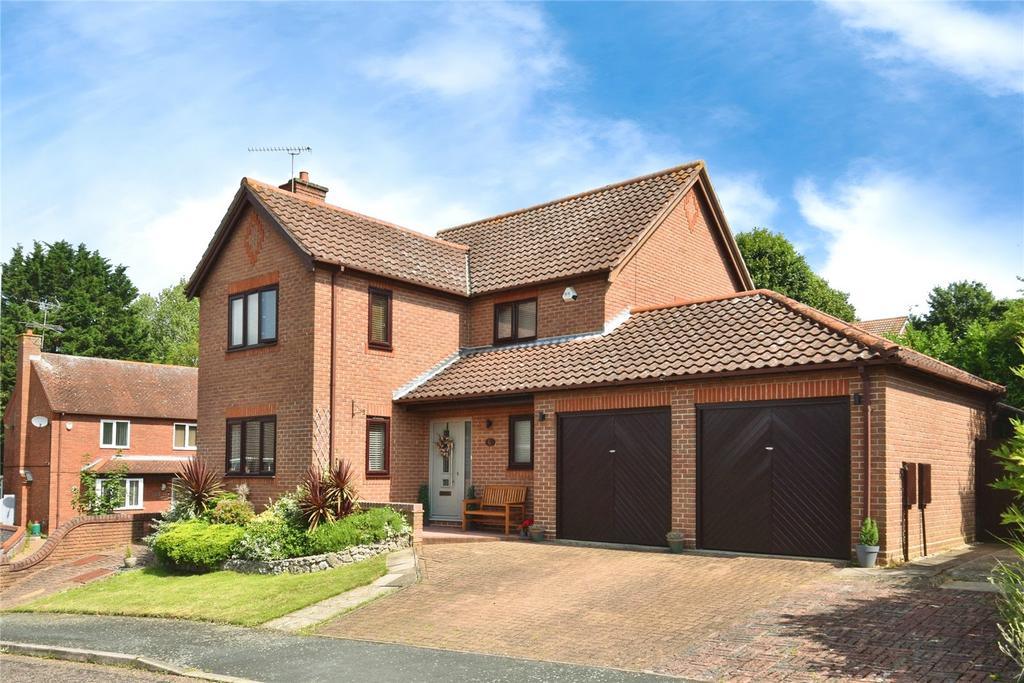 Daundy Close, Ipswich, Suffolk, IP2 4 bed detached house for sale - £ ...
